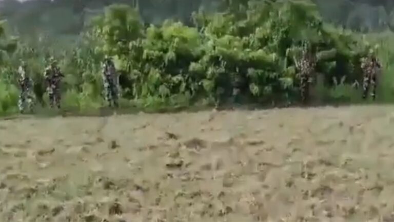 Locals protest when Indian security force enters into Nepali territory ...